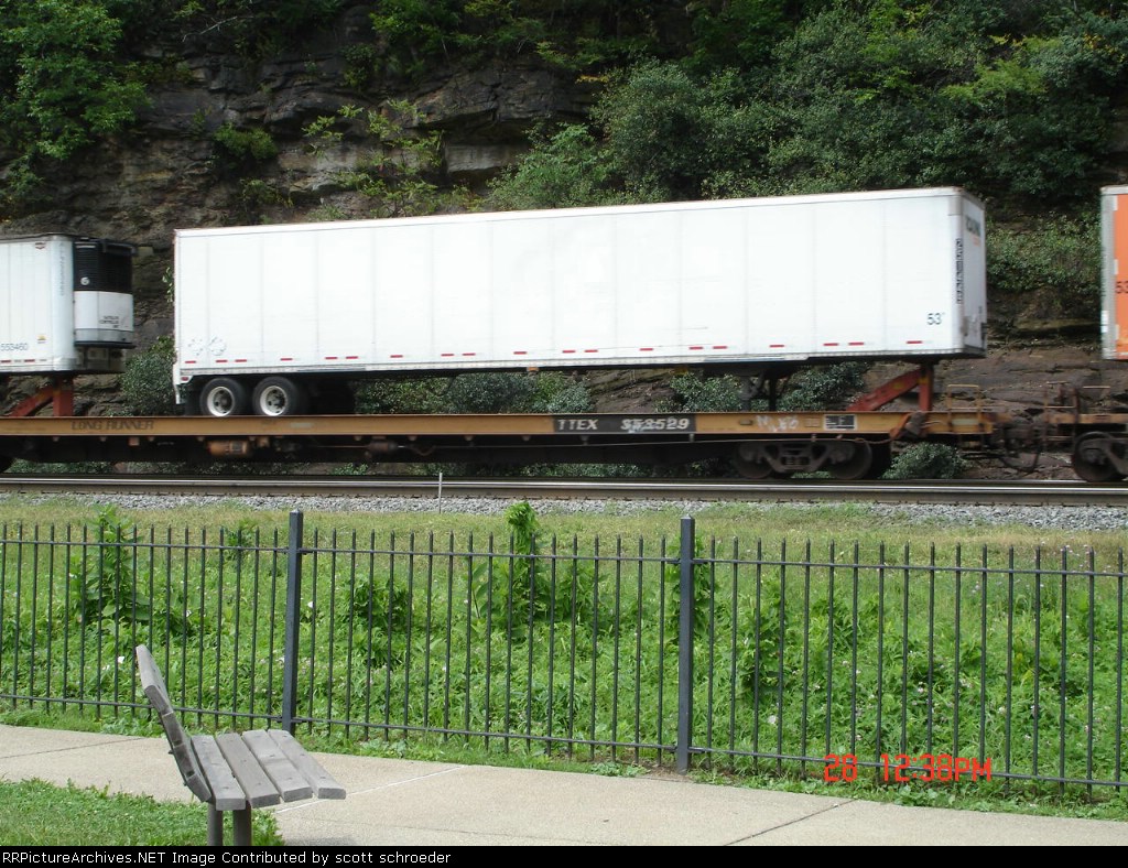 TTEX 353529 Flatcar w/RDWZ 251449 Trailer EB